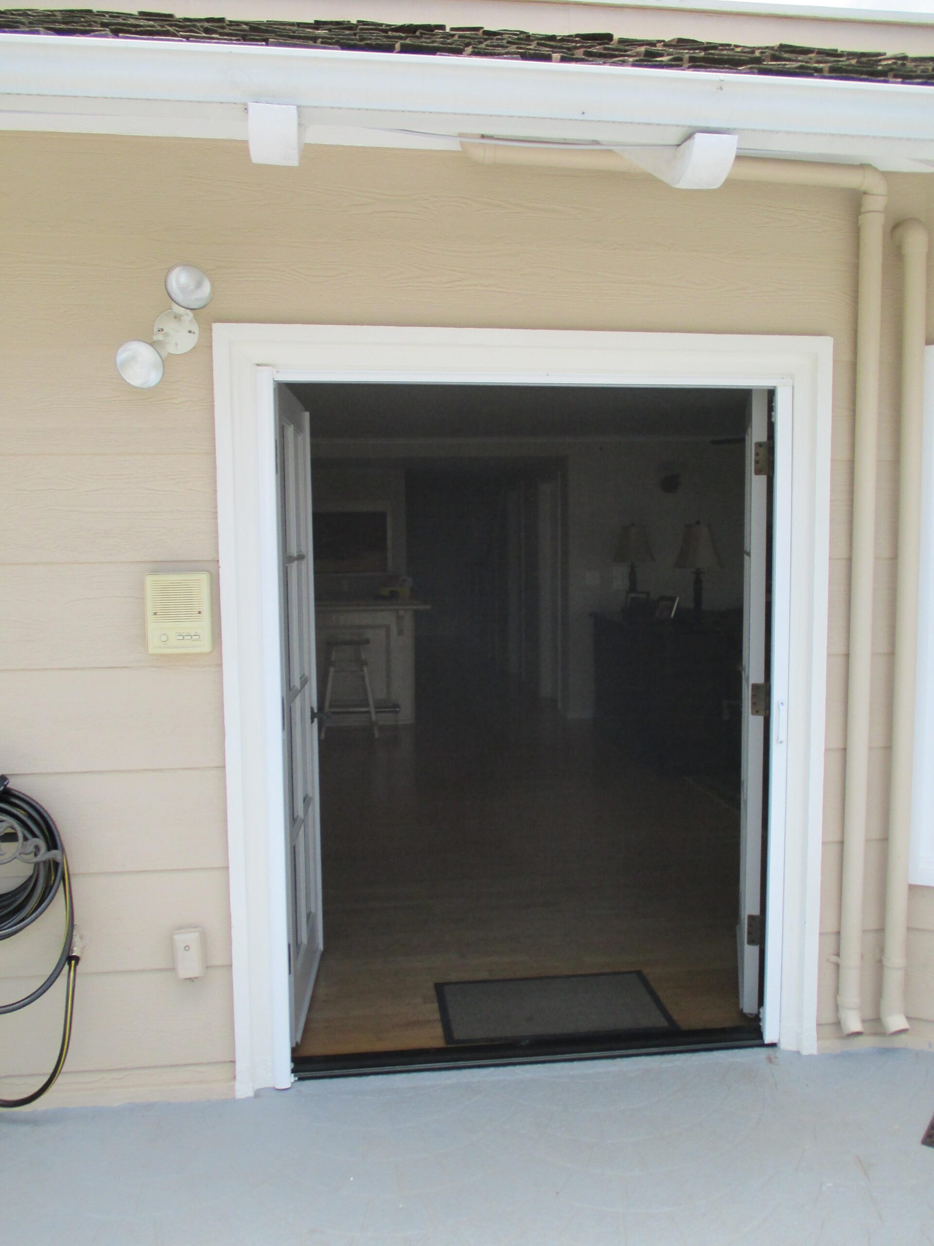 Single Over Double Doors | California Retractable Screen Doors